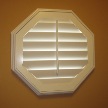 Octagon Window Treatment Options For Your Houston House | Sunburst Shutters Houston, TX